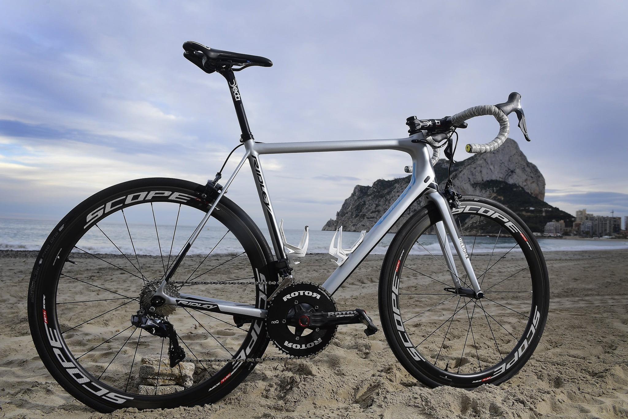 Helium & Noah - Wagner-Bazin WB